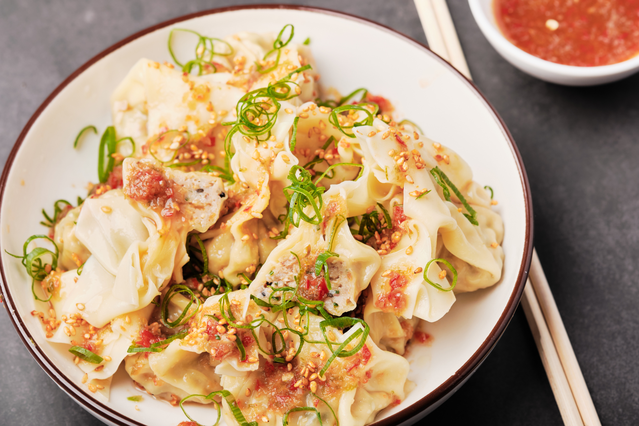 Wonton med svin og krabbe. Og Nouc Cham… | Oppskrifter | Krabbe.no